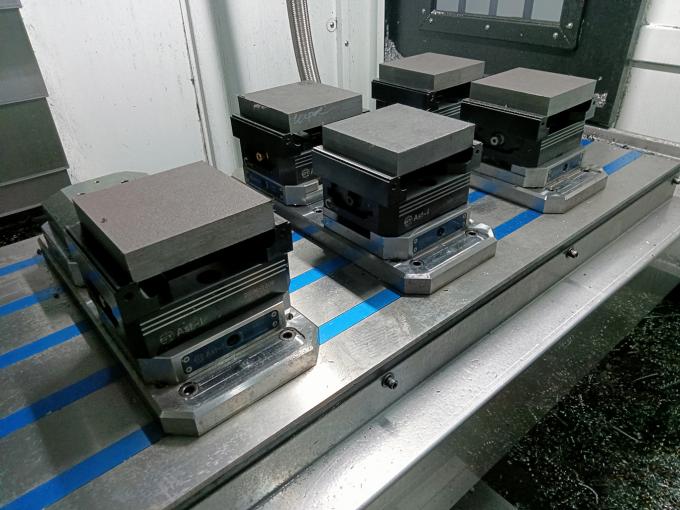 Alloy Steel Modular CNC Vise 75Nm 5 Axis Self Centering Vise Precise